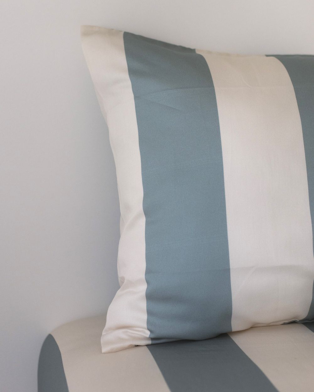 Bed linen set EMILIO Atlantic/Ivory | 260x240 cm + 2 pillowcases 65x65 ...